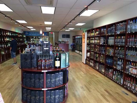 EVER BLUE LIQUOR STORE - Updated January 2025 - 10 Photos - 431 N Wood ...