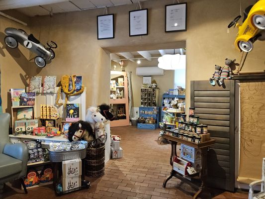 BUGZBY’S TOYSHOP - Updated October 2025 - 13 Photos - 2043 S Plaza St ...