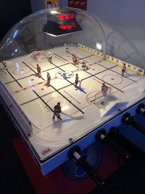 THE BLUE LINE HOCKEY BAR - 121 Photos & 214 Reviews - 529 Walnut St ...