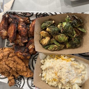 BOSS CHICKNBEER - Updated January 2026 - 237 Photos & 271 Reviews - 120 ...