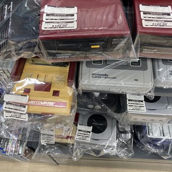 BOOKOFF - RIVERSIDE - Updated August 2025 - 95 Photos & 41 Reviews ...