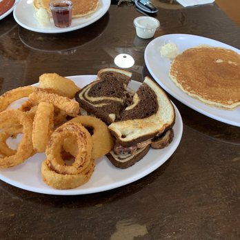 BABS DELTA DINER - Updated April 2024 - 928 Photos & 975 Reviews - 770 ...