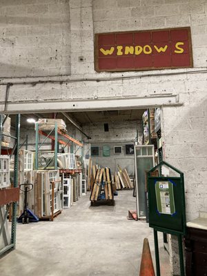 THE LOADING DOCK - Updated December 2025 - 58 Photos & 19 Reviews - 2 N ...