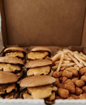 THE LIBRARY TAPHOUSE AND KITCHEN - Updated August 2024 - 28 Photos & 46 ...