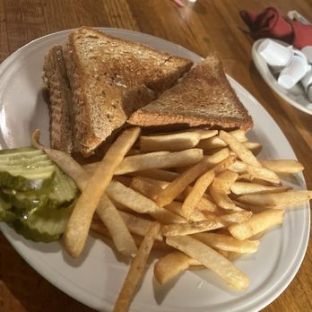 RIPS COUNTRY INN - Updated August 2024 - 316 Photos & 358 Reviews ...