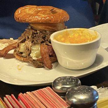 HOGSHEAD CAFE - Updated July 2025 - 941 Photos & 588 Reviews - 8902 W ...