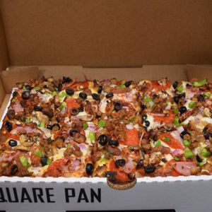 EMPIRE STATE PIZZA - 69 Photos & 77 Reviews - Pizza - 2700 8th Ave ...