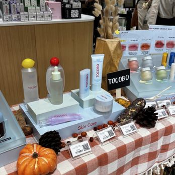 SENTI SENTI - Updated December 2025 - 42 Photos - 66 Ainslie Street ...