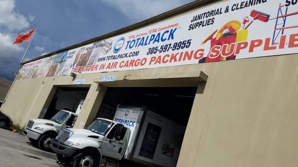 TOTAL PACK - Updated August 2025 - 11 Photos - 1867 NW 72nd Ave, Miami ...