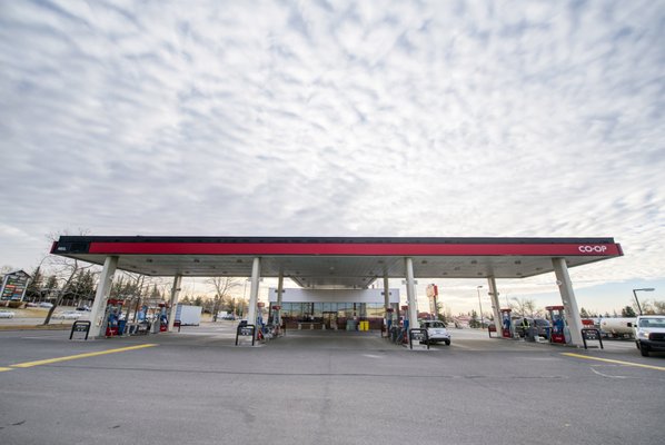 CO-OP - Updated December 2025 - 16 Reviews - 35 Crowfoot Way NW ...