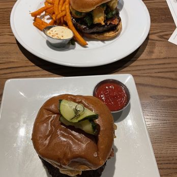 CHESTER’S KITCHEN AND BAR - Updated December 2024 - 578 Photos & 865 ...