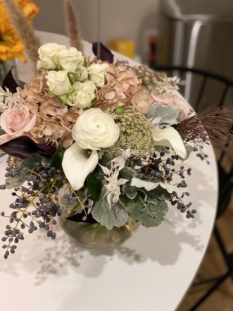 TCU FLORIST - Updated December 2024 - 211 Photos & 54 Reviews - 3131 S ...