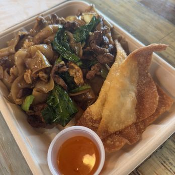 BLOCK 9 THAI STREET EATS - Updated July 2025 - 616 Photos & 515 Reviews ...