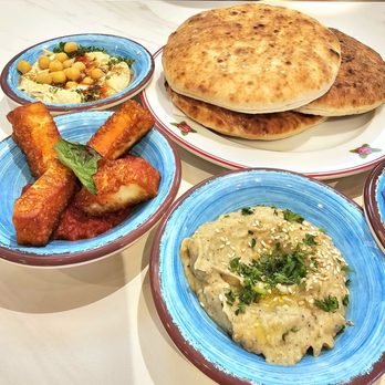 CAFE LANDWER- FRONT - Updated September 2025 - 76 Photos & 37 Reviews ...