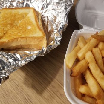 FAIRMOUNT PIZZA AND GRILL - Updated December 2025 - 160 Photos & 290 ...