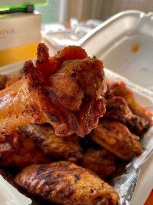 BUCKETS PUB - Updated May 2025 - 38 Photos & 86 Reviews - 2031 Lathrop ...