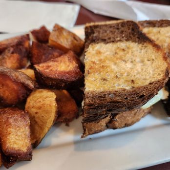 HAILE VILLAGE BISTRO - Updated January 2026 - 104 Photos & 113 Reviews ...