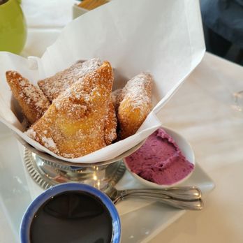 BIS ON MAIN - Updated July 2025 - 414 Photos & 575 Reviews - 10213 Main ...