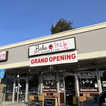 BAKE IT UP BAKERY & CAFE - Updated January 2025 - 171 Photos & 69 ...