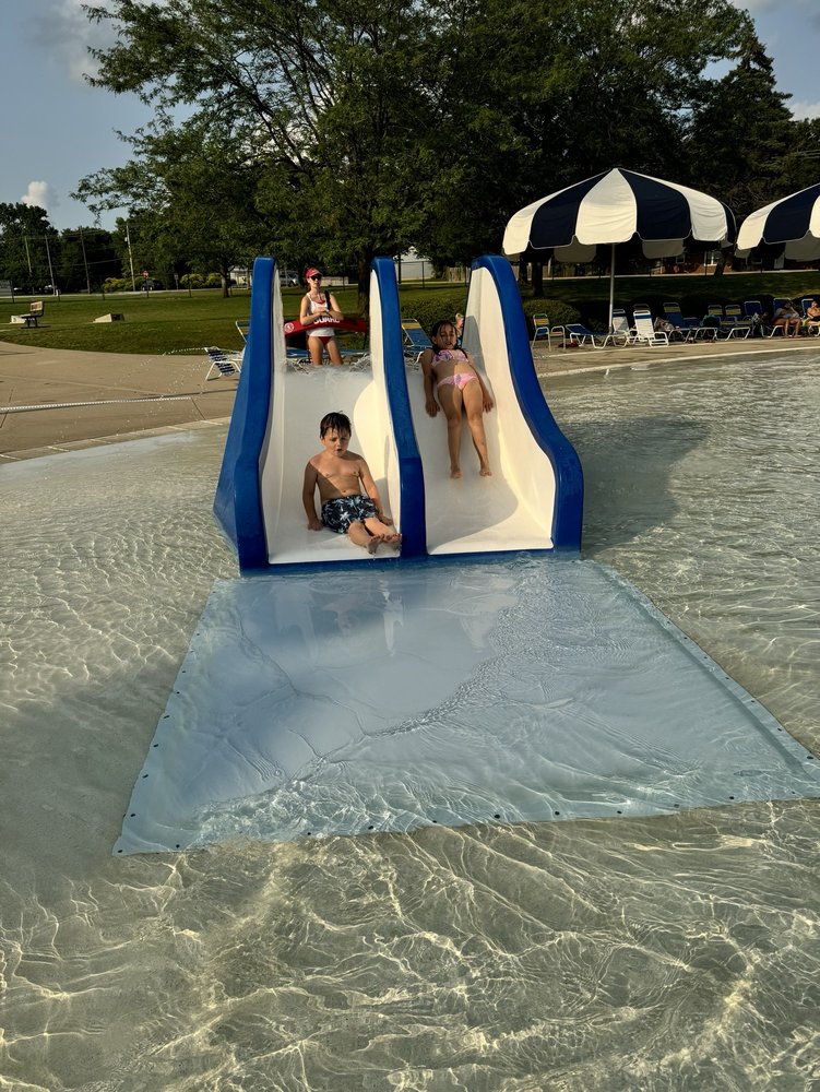 FAIRVIEW AQUATIC CENTER - Updated October 2025 - 17 Photos - Fairview ...