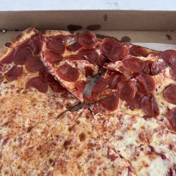 MARIO’S FAMOUS PIZZERIA - Updated December 2025 - 36 Photos & 76 ...