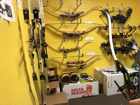 ARCHERY HEADQUARTERS - 52 Photos & 87 Reviews - 6401 W Chandler Blvd, Chandler, Arizona ...