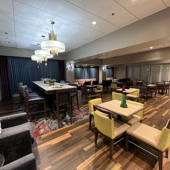 HAMPTON INN NORWICH - Updated December 2025 - 188 Photos & 45 Reviews ...