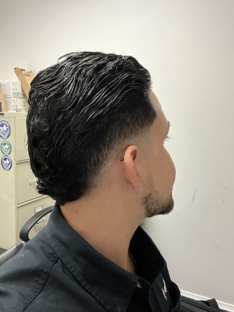 PROFESSIONAL CUTZ BARBER SHOP - Updated November 2025 - 24 Photos & 14 ...