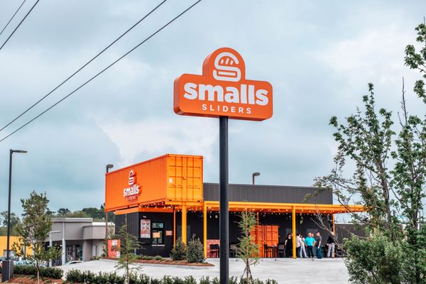 SMALLS SLIDERS - Updated September 2025 - 12 Photos & 10 Reviews - 2302 ...