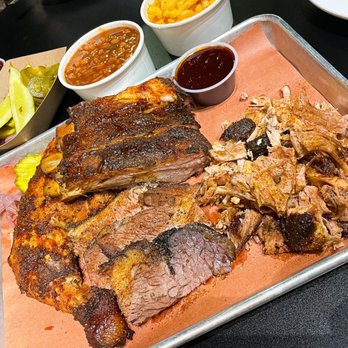 CEDAR RIVER SMOKEHOUSE BARBECUE - Updated October 2024 - 205 Photos ...