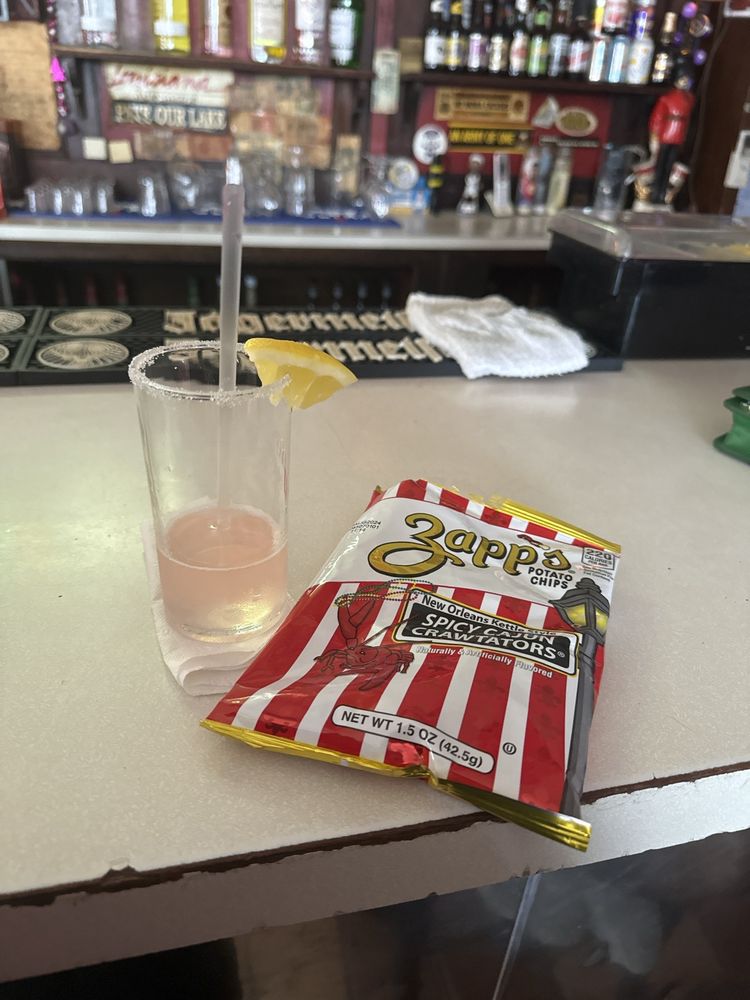 ROBERTS’ BAR AND LIQUOR STORE - Updated October 2025 - 10 Photos & 34 ...