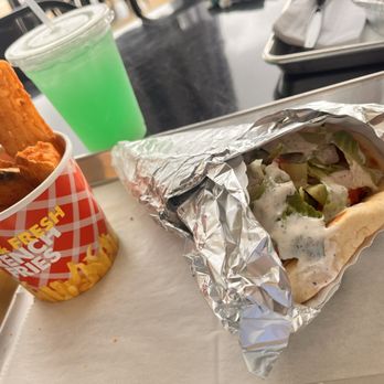 CROWN CHICKEN & GRILL - Updated December 2025 - 21 Photos & 21 Reviews ...