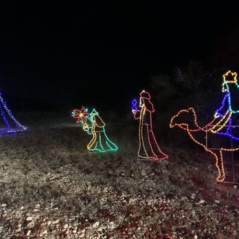 THE JONES CHRISTMAS RANCH - Updated November 2025 - 31 Photos - 43360 ...