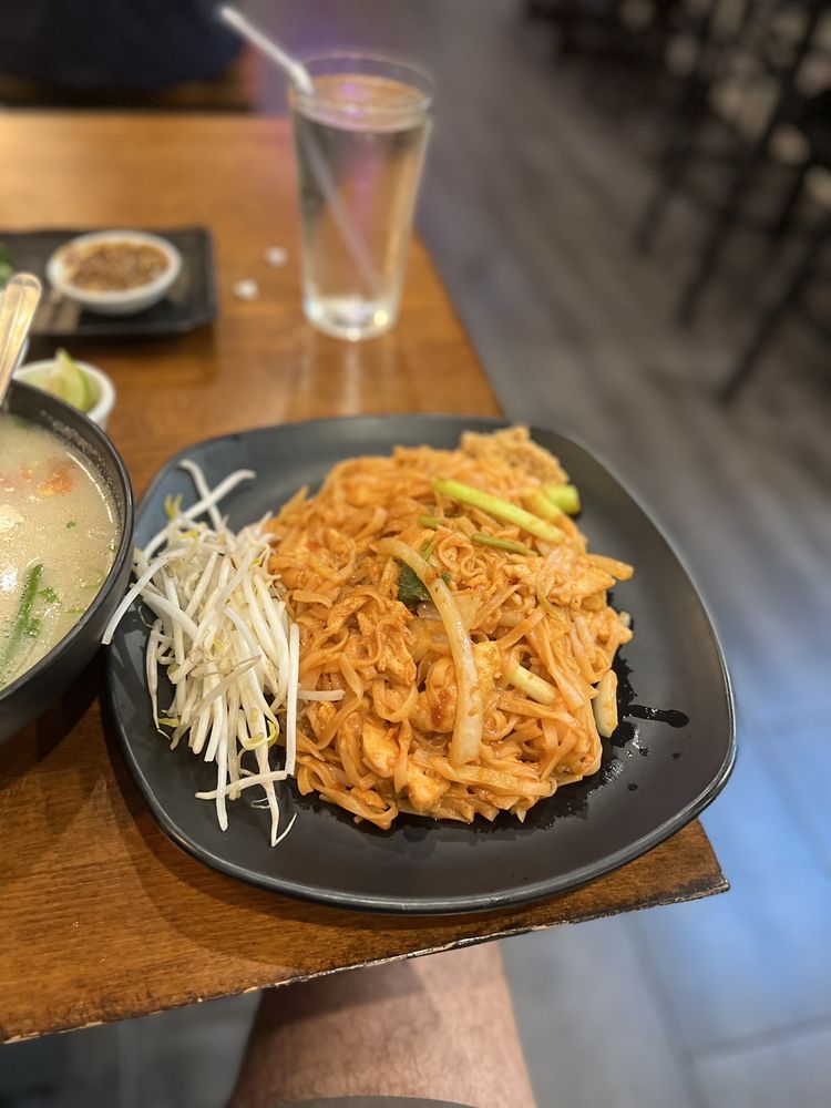 Neo Asian Kitchen and Boba tea, Orlando | Roadtrippers