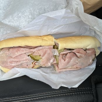 THE GOURMET BAGGER SANDWICH SHOP - Updated July 2025 - 298 Photos & 549 ...