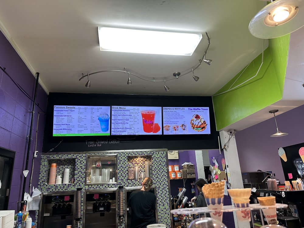 YOLO CAFE - Updated September 2024 - 31 Photos & 28 Reviews - 12 Gilbo ...