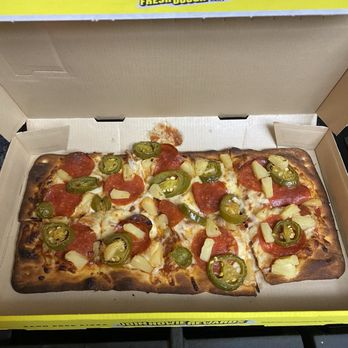 HUNGRY HOWIE’S PIZZA - Updated October 2025 - 49 Photos & 89 Reviews ...