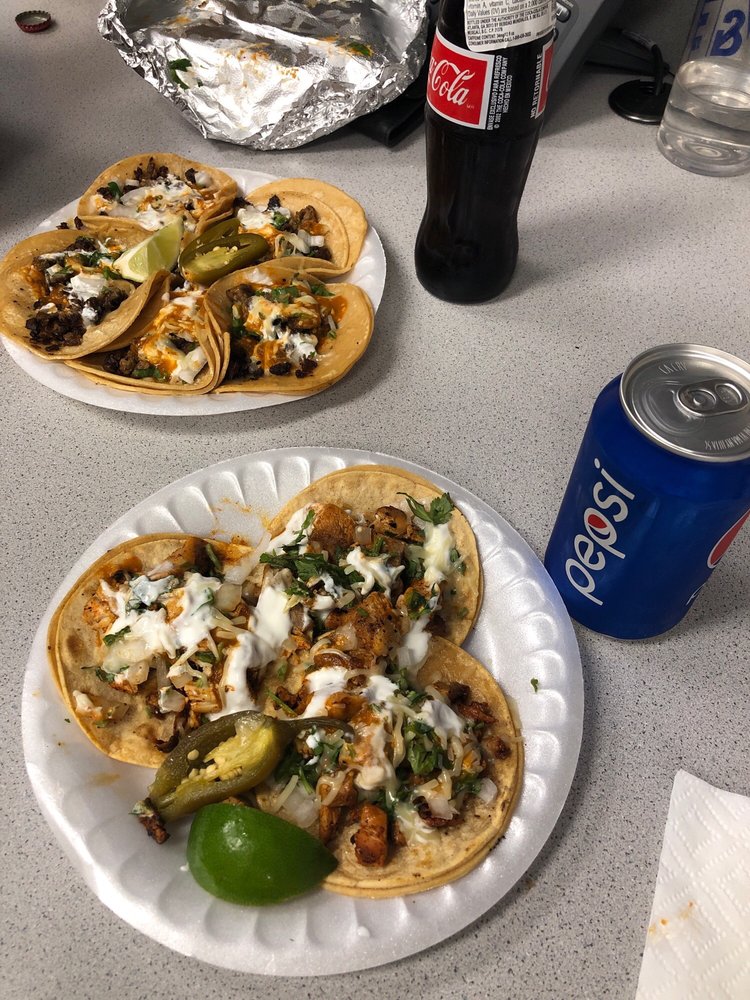 SINALOENSE MARISCOS & TAQUERIA - 127 Photos & 160 Reviews - Food Trucks ...