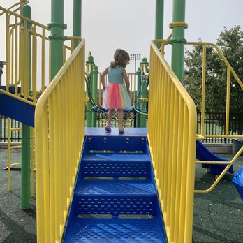 DEANWOOD RECREATION CENTER AND LIBRARY - Updated January 2026 - 14 ...