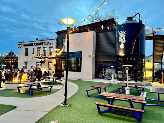 SAVAGE CRAFT ALE WORKS - Updated August 2024 - 196 Photos & 122 Reviews ...