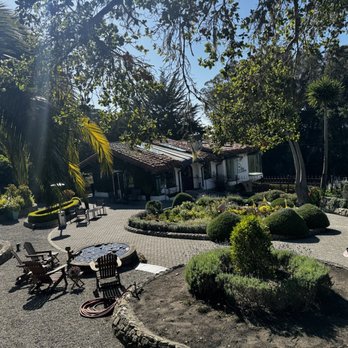 CARMEL HIGHLANDS GENERAL STORE - Updated January 2026 - 70 Photos & 35 ...