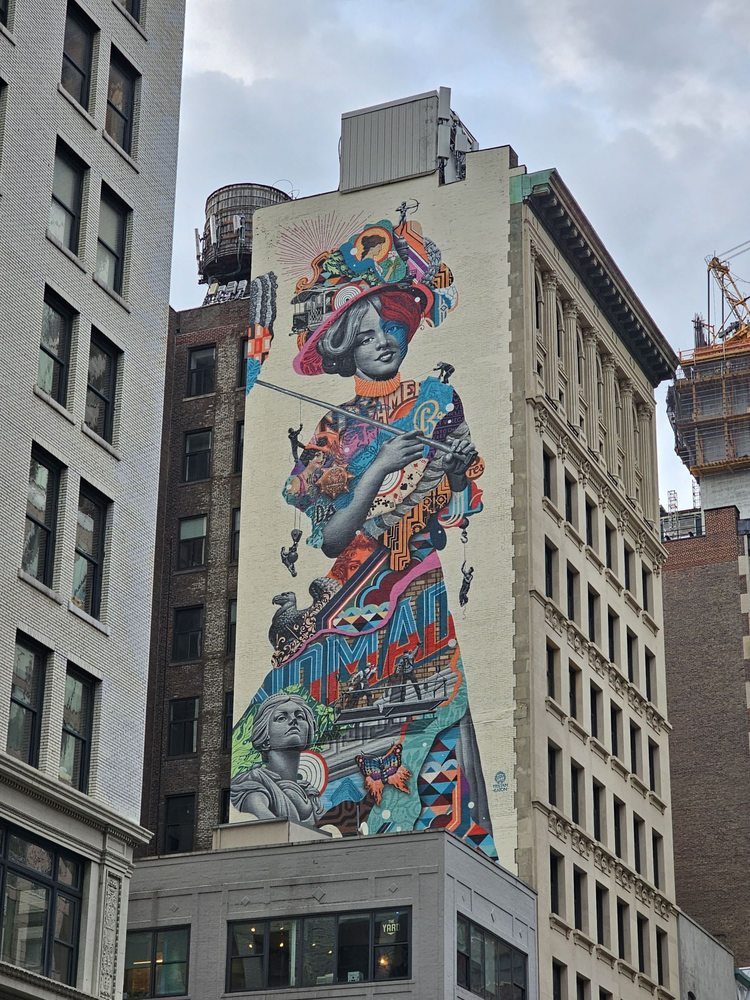 THE GILDED LADY MURAL - Updated July 2025 - 27 Photos - 236 5th Ave ...