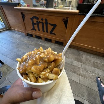 FRITZ EUROPEAN FRY HOUSE - Updated December 2024 - 922 Photos & 871 ...