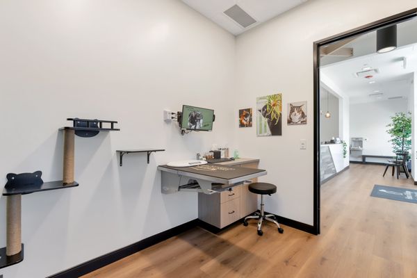 HESS RIDGE ANIMAL HOSPITAL - Updated December 2025 - 21 Photos - 12225 ...