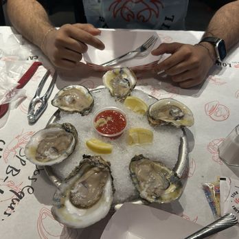 CAPT LOUI - Updated June 2025 - 134 Photos & 82 Reviews - 4070 State ...