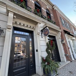 FLYLEAF - Updated July 2025 - 205 Photos & 68 Reviews - 92 Kercheval ...