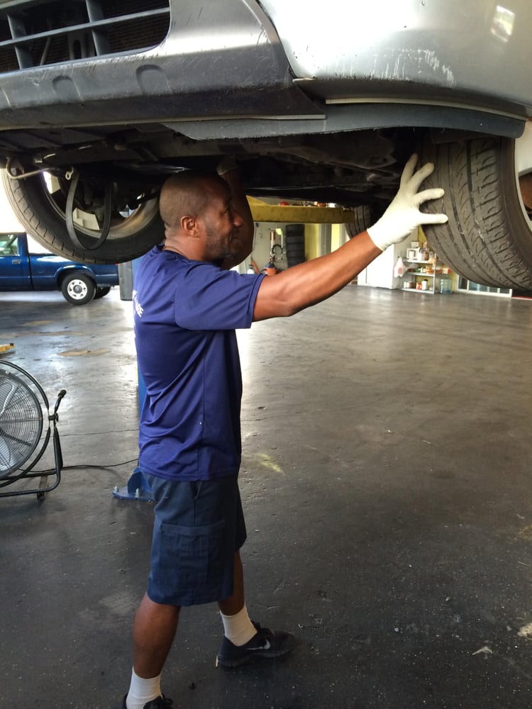 CARLOS AUTO CARE - Updated November 2025 - 14 Photos - 1111 E Cass St ...