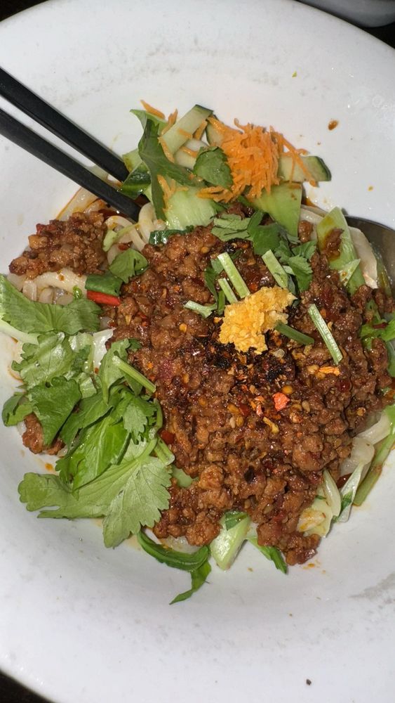 MIANGUAN - Updated July 2025 - 24 Photos & 18 Reviews - 34 rue de ...