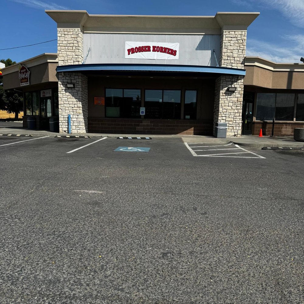 HORSE HEAVEN HILLS TRUCK STOP - Updated December 2025 - 101 Merlot Dr ...