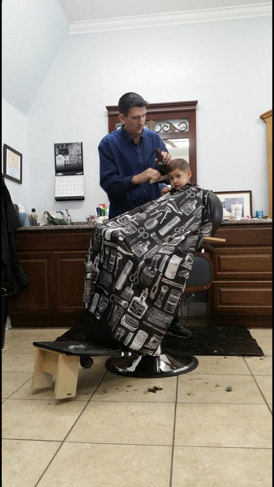 DOMINIC’S BARBER SHOP - Updated October 2025 - 325 E Boston St ...